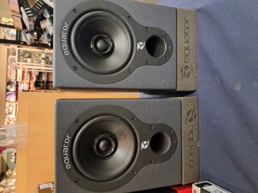 Gear Hunter | Equator D5 Monitor